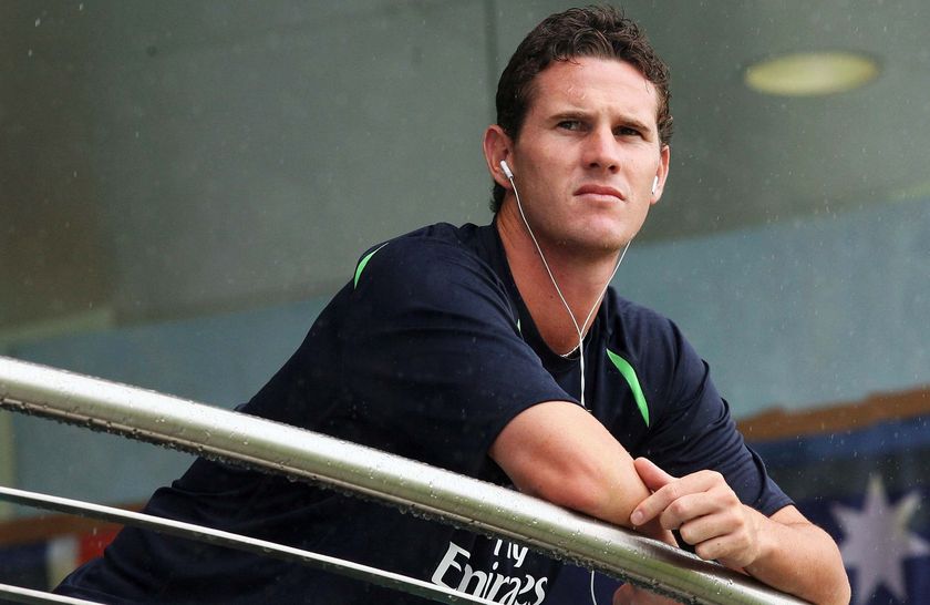 Shaun Tait Profile , Biography and Images - The Sport and Football Report