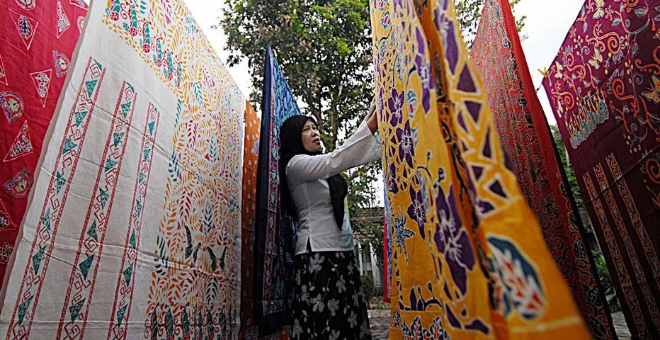 Sentra Batik Tulis Khas Jember | Pesona Pariwisata, Seni budaya ...