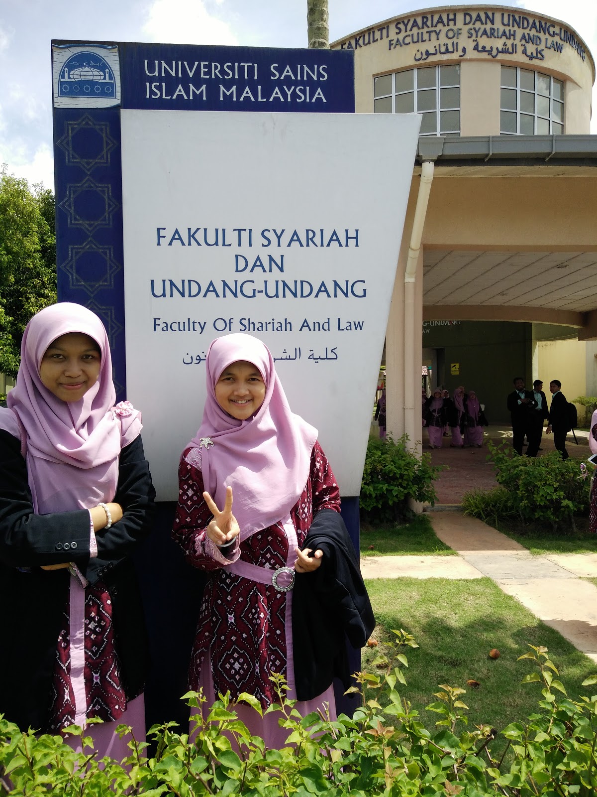 FAKULTAS SYARI’AH DAN UNDANG-UNDANG - Goresan Tinta Emas