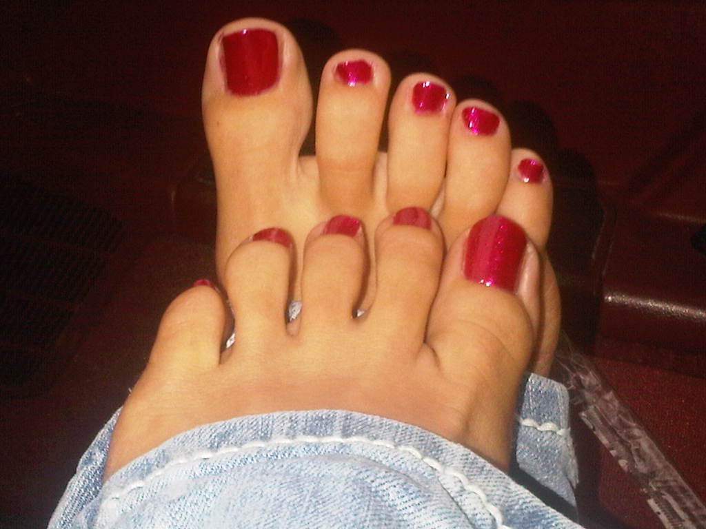 Majnooni Beauty: Creepy Feet : OPI Muppets : Meep-Meep-Meep