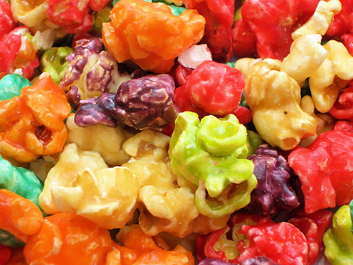 Fourth Grade Nothing: Rainbow Popcorn - An '80s Mall Treat!