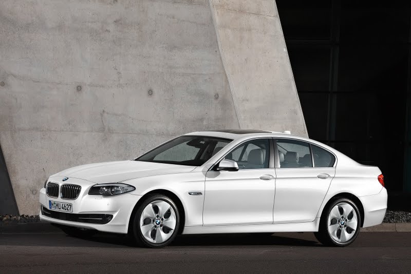 The Cars Connection: BMW 5-Series Gains New 2.0-Liter Four-Cylinder ...