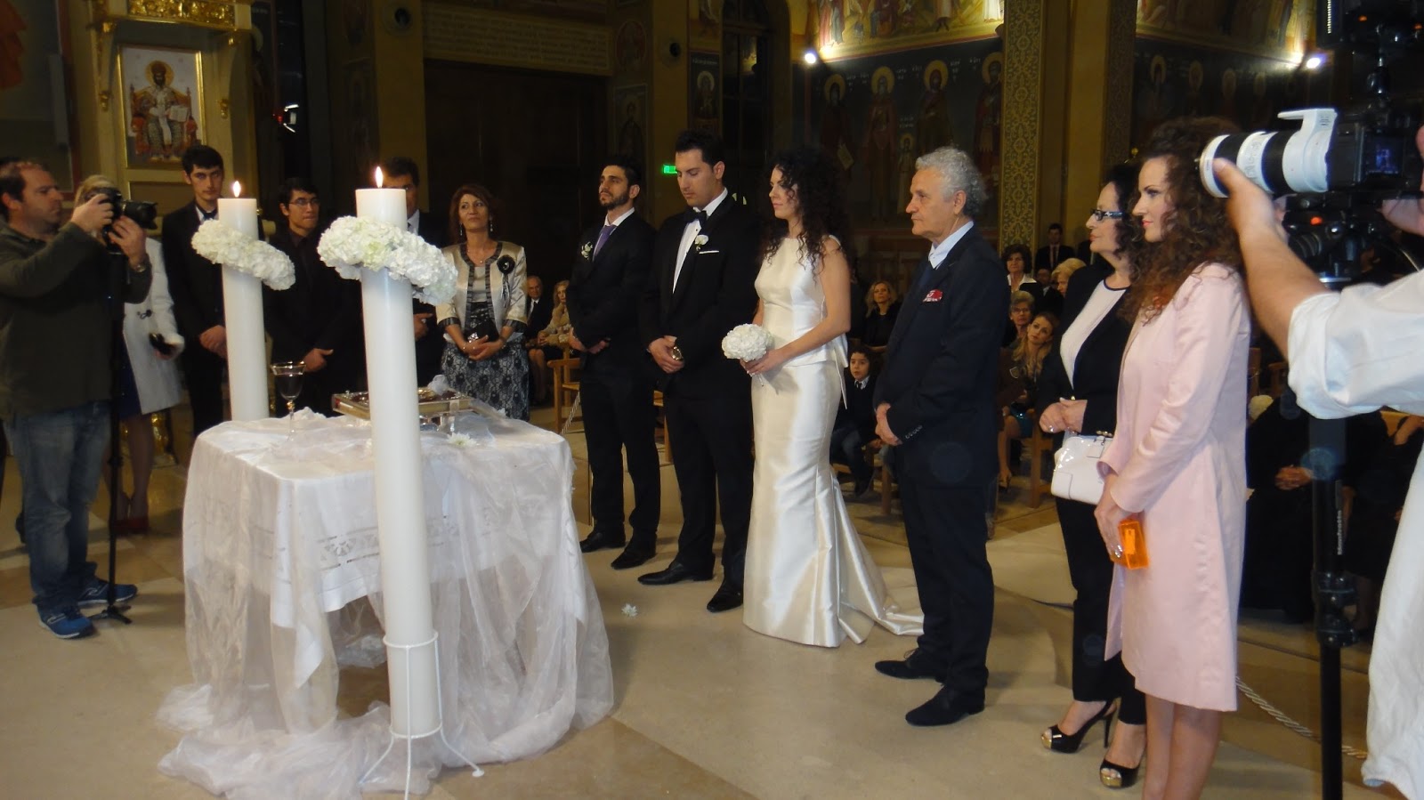 ΓΡΕΒΕΝΙΤΙ: Κοινωνικά (Σήμερα γάμος γίνεται)