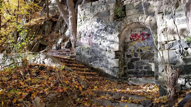 NJ/NY Hikes : The Palisades: Giant Steps