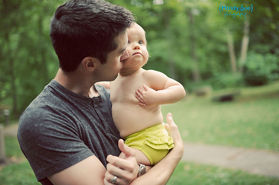 Mindy Sue Photography: Baby fat rolls….