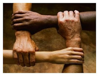 RECOPILANDO Y COMPARTIENDO III: MANOS