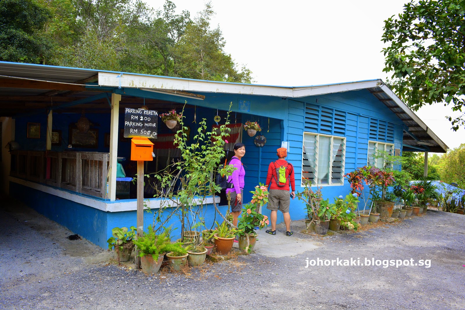 Trekking at Hutan Lipur Gunung Pulai Recreational Forest in Johor ...