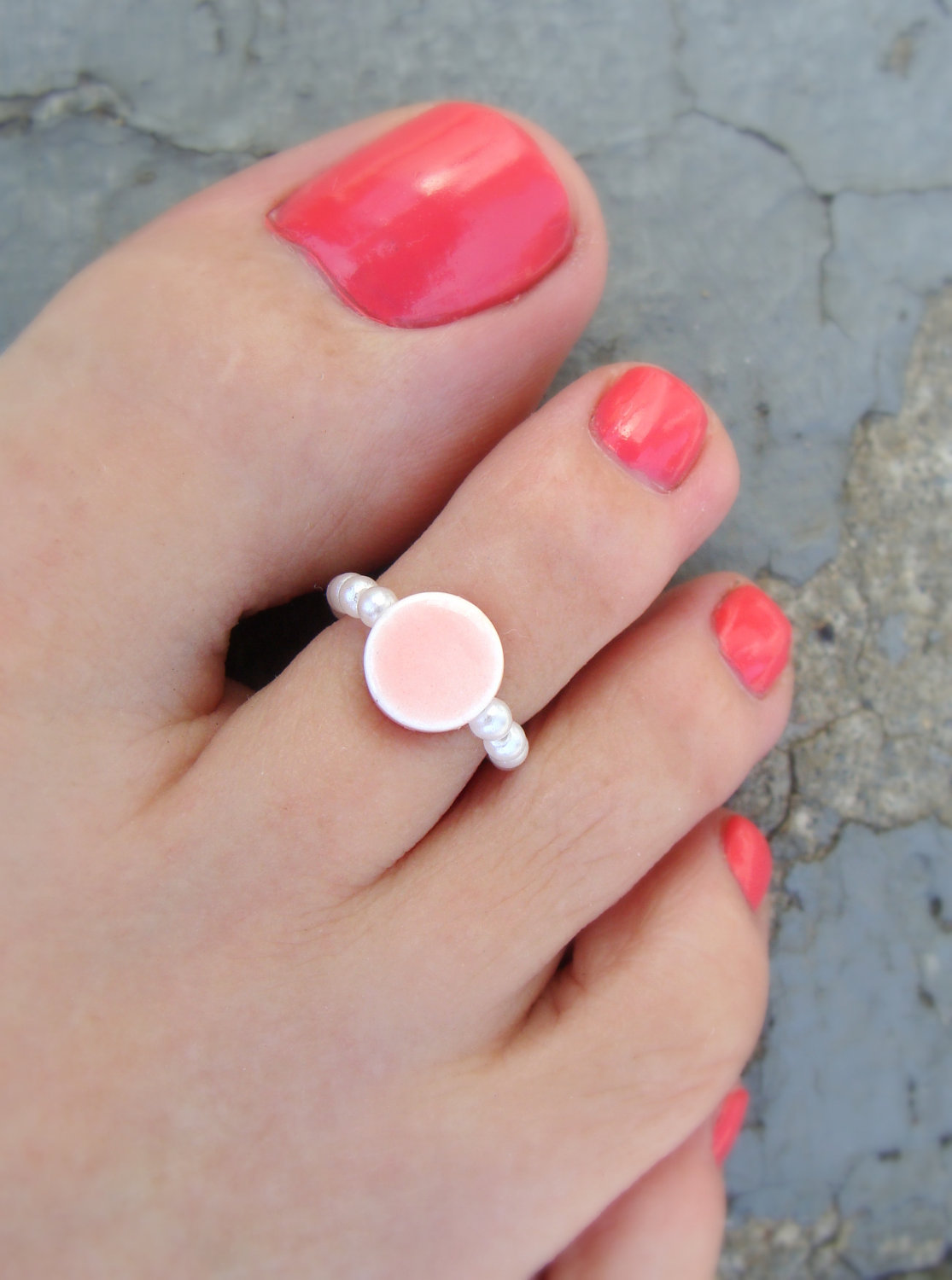 Ayiana:Stay Beautiful: Fashionable TOE RINGS .....