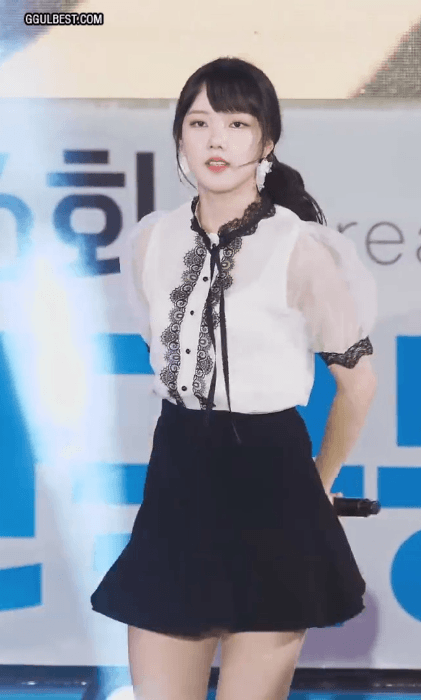 GGULBEST.COM GIF FACTORY: 여자친구 GFRIEND 예린 Yerin 각선미 엉밑살.gif