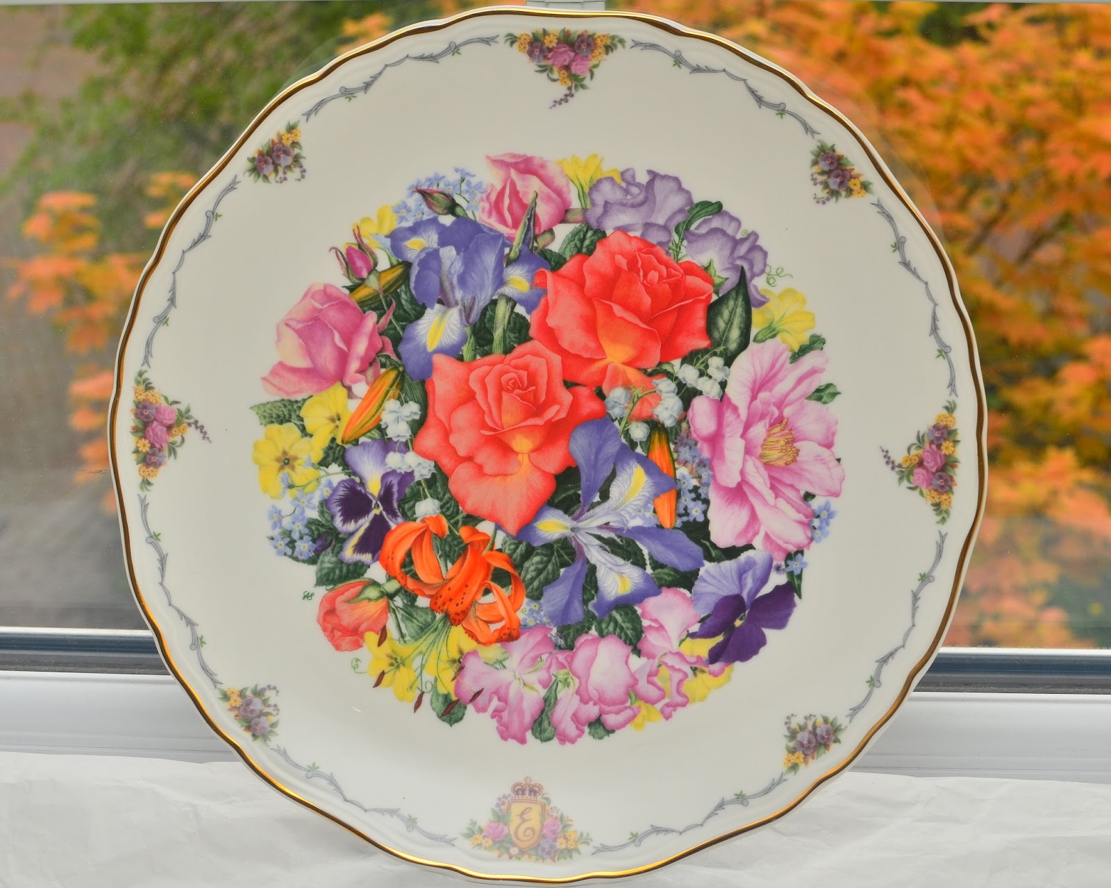 Kitch 'n' Chic: Royal Albert - THE QUEEN MOTHER'S FAVOURITE FLOWERS ...