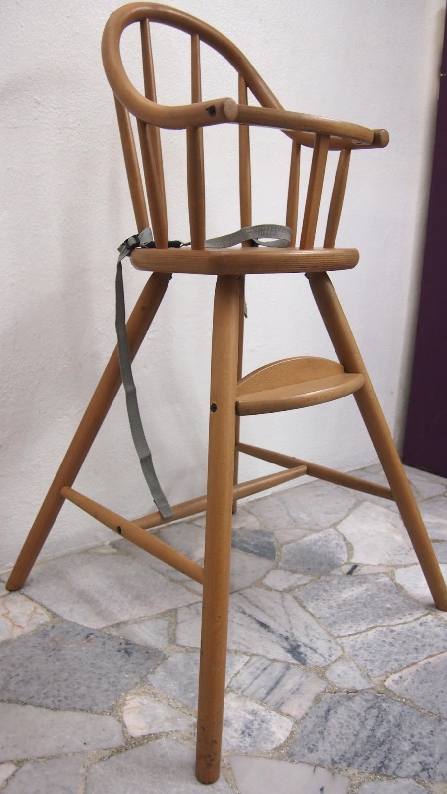 JuaiMurah: Solid Wood Classic High Chair