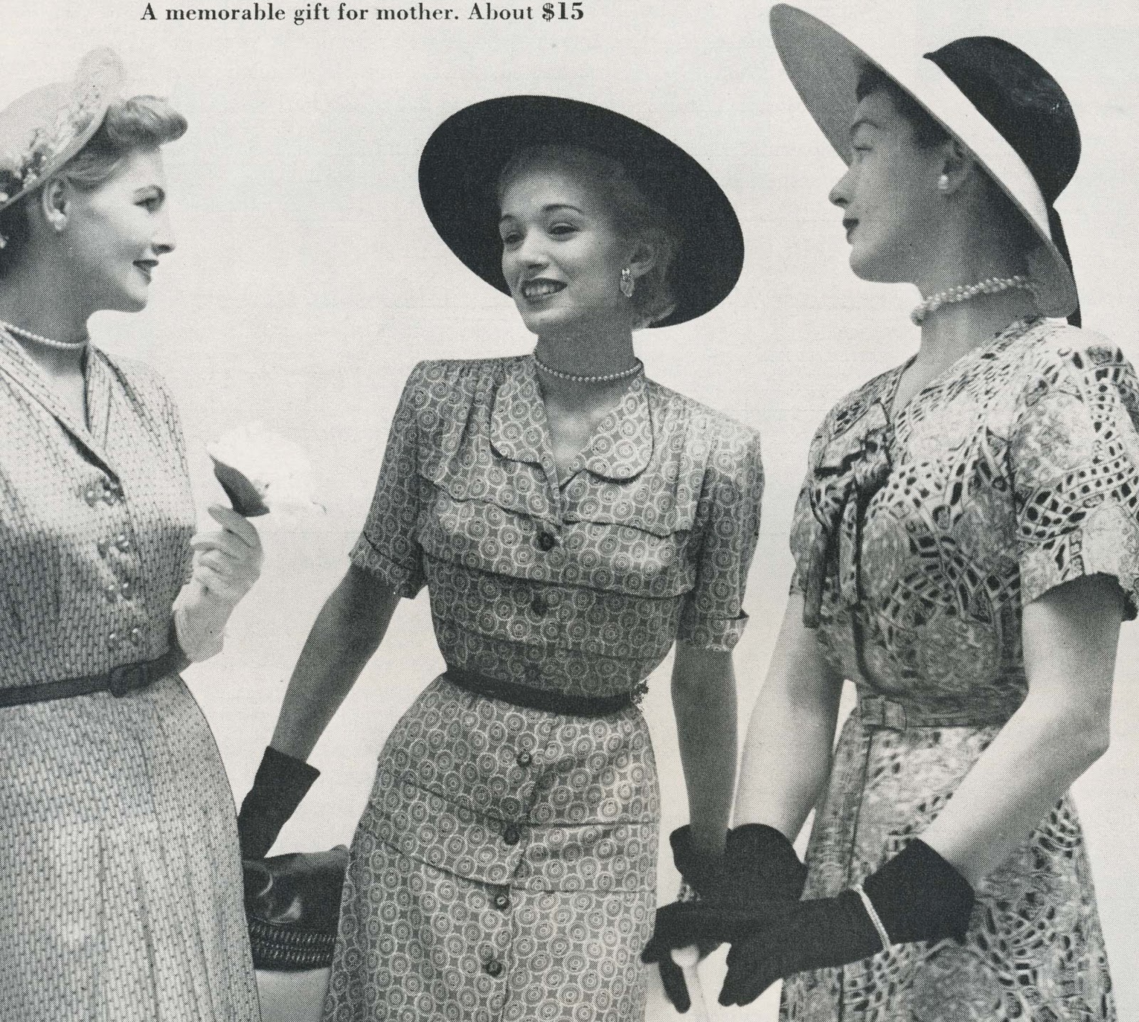 Dividing Vintage Moments : Vogue 1949 part 1