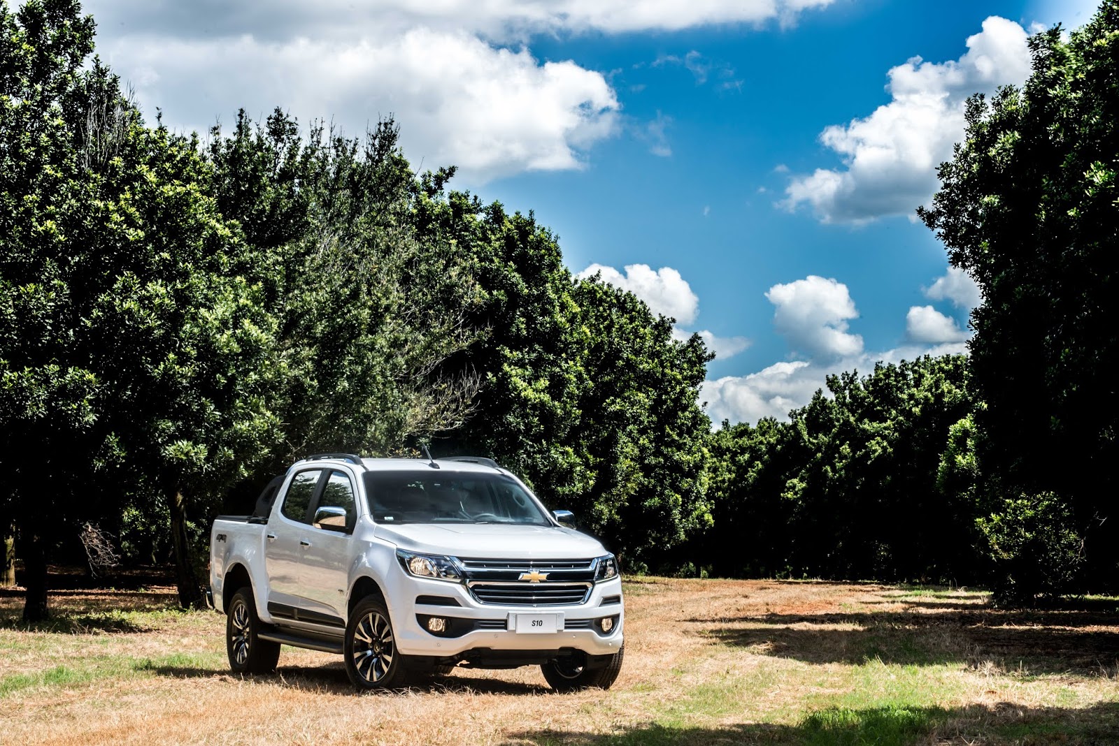 Chevrolet S10 ganha ESP e TCS como item de série em todas as versões na ...
