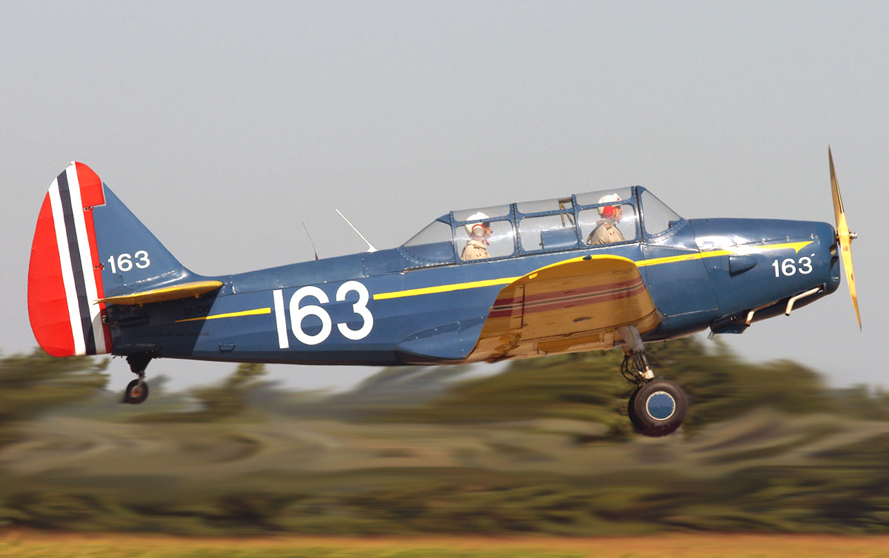 nhungdoicanh: Fairchild PT-26 Cornell