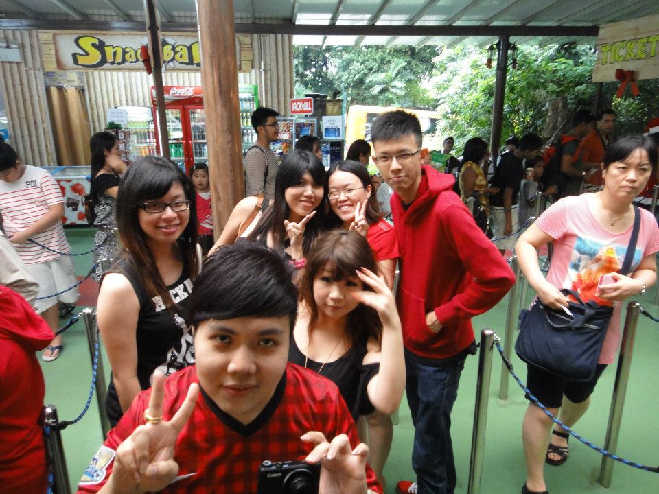 Festive fun at Sentosa 4D Magix and CineBlast