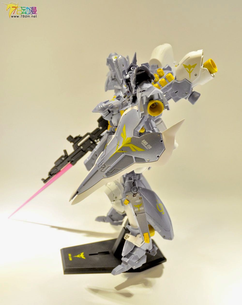 HGBF 1/144 Miss Sazabi "The Queen Sazabi" Custom Build