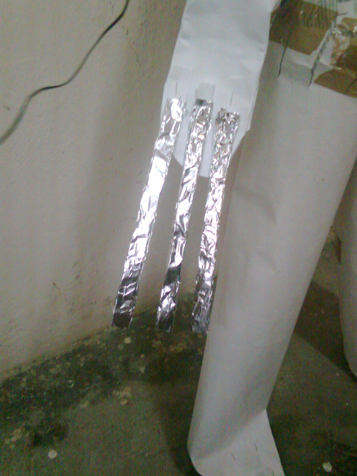 Estantes... Tienda de Manualidades: Piñata Wolverine