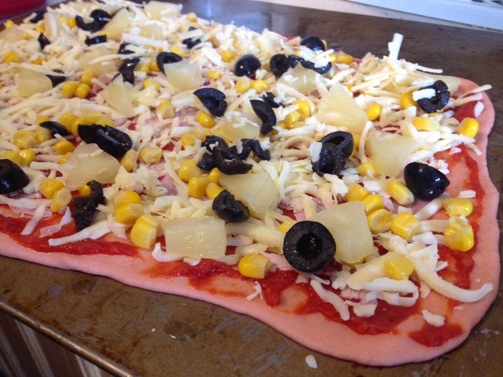 Hannah's Helping Hand: Pink Pizza - Zingology Review