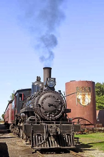 East Gwillimbury CameraGirl: South Simcoe Railway