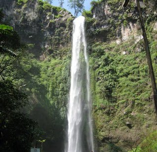 Coban Rondo Waterfall | East Java Vacation Packages