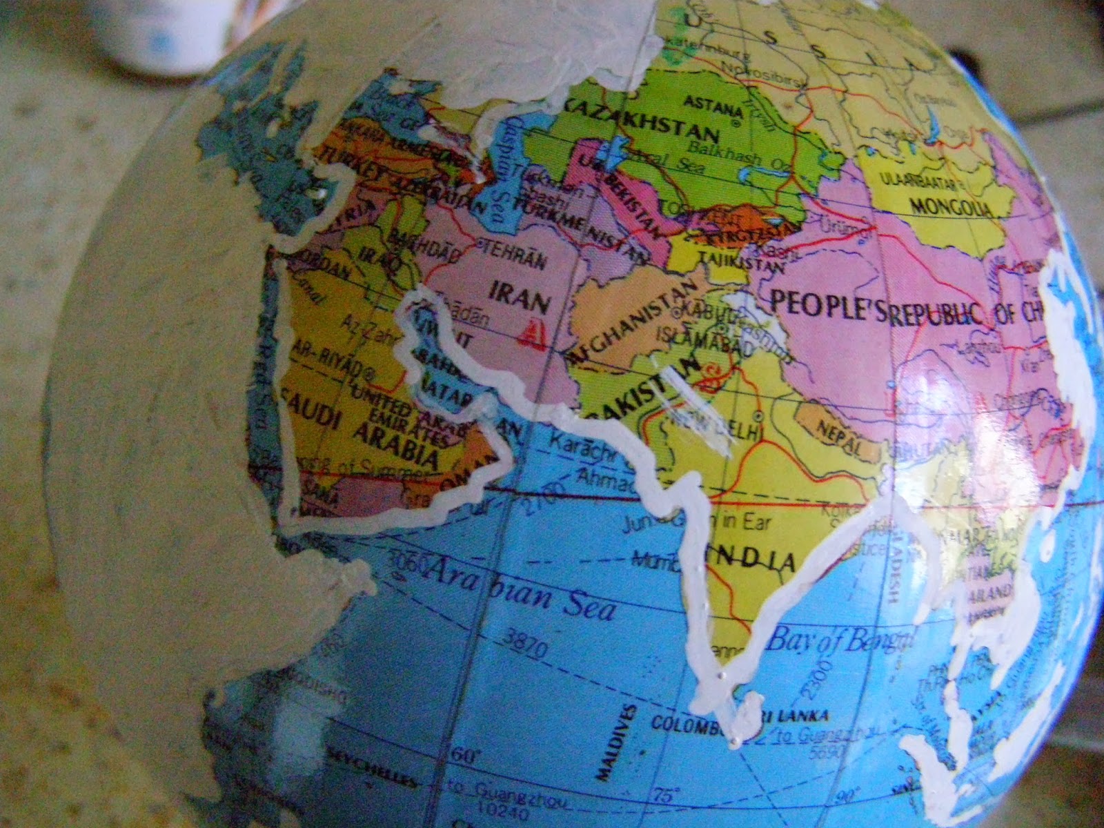 Projekt: Człowiek: Globus- kontynenty DIY