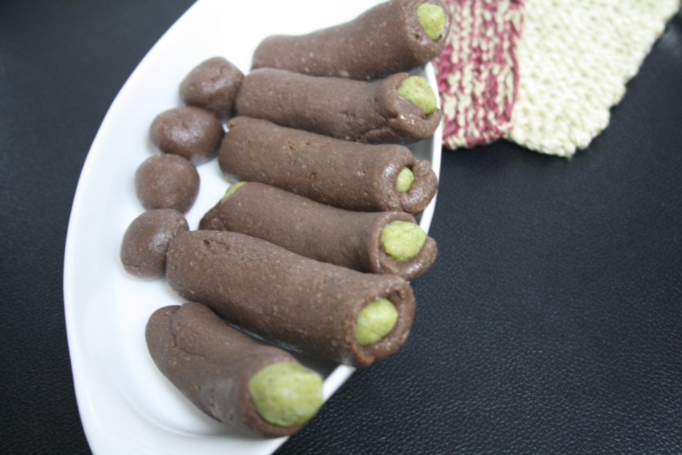 Chocolate Pista Roll | Diwali Sweets