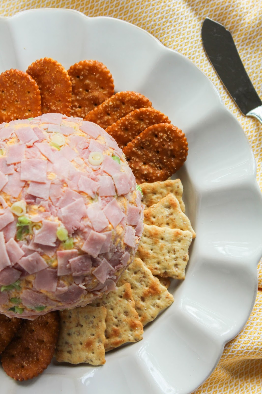 Ham & Cheddar Cheese Ball