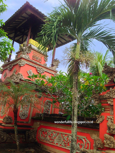 Pura Agung Jagatnatha Pekanbaru - Travelicious