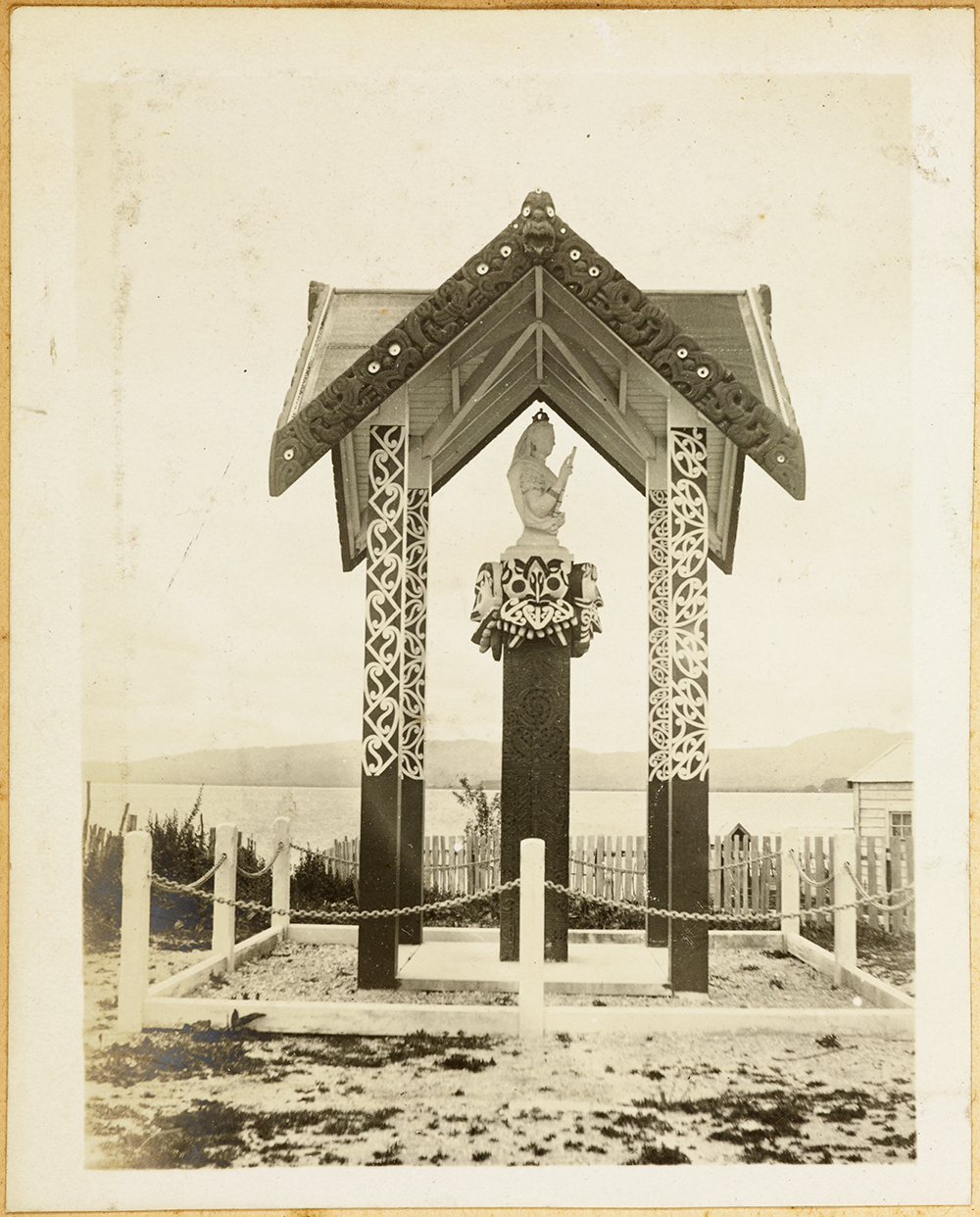 Rotorua Library: Royal Tourists 1870-1920