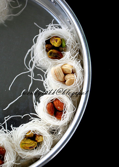 Table for 2.... or more: Esh Al Bulbul @ Nightingale Nest - AFF West ...