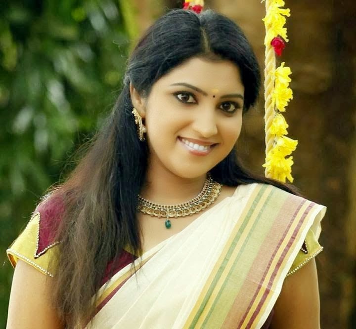 Malayalam Actress Vaiga Latest Look in Saree Unseen Photo Gallery HD ...