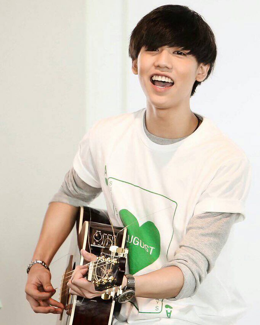 Lumut Hijau: Profile Harit Cheewagaroon a.k.a Sing