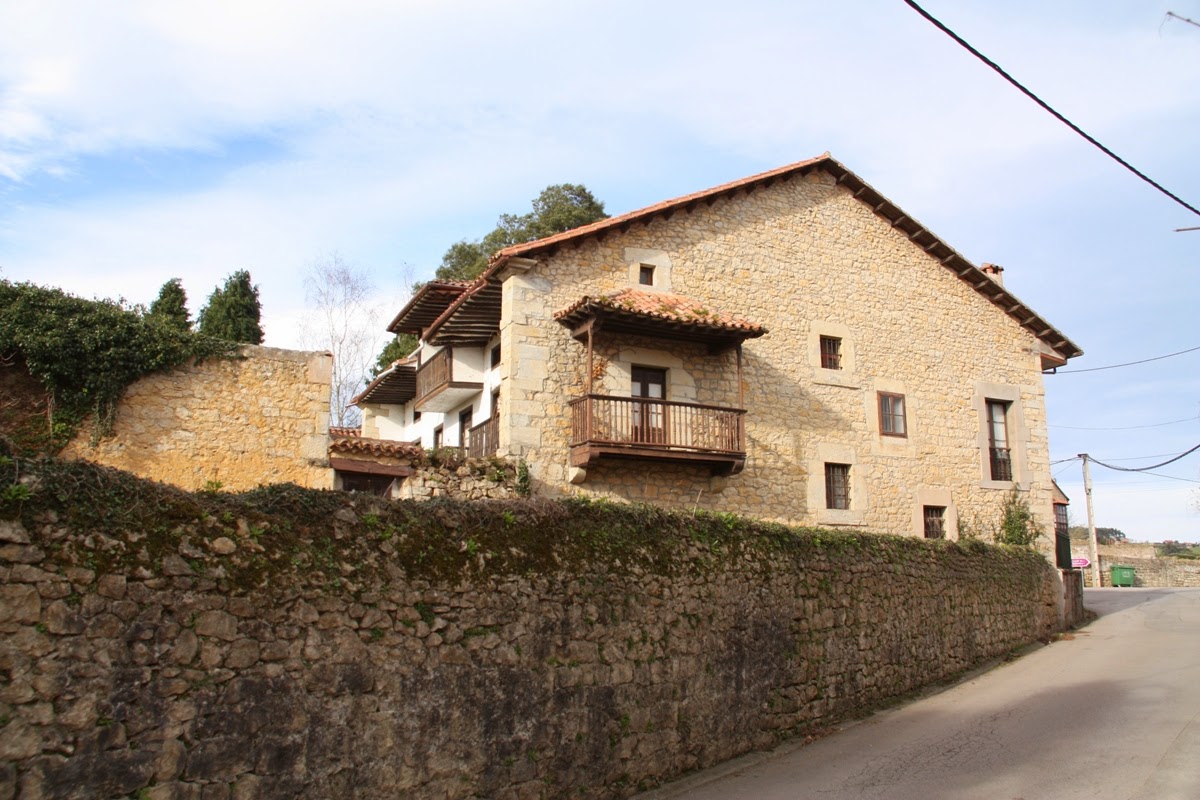 Relojes de Sol en Cantabria: Municipio: Reocín. Localidad: Cerrazo.