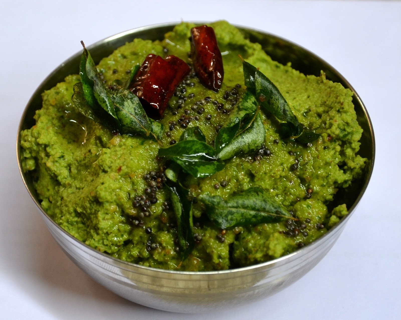 Su's Recipes: Beerakaya Thokku Pachadi - Ridge Gourd Chutney