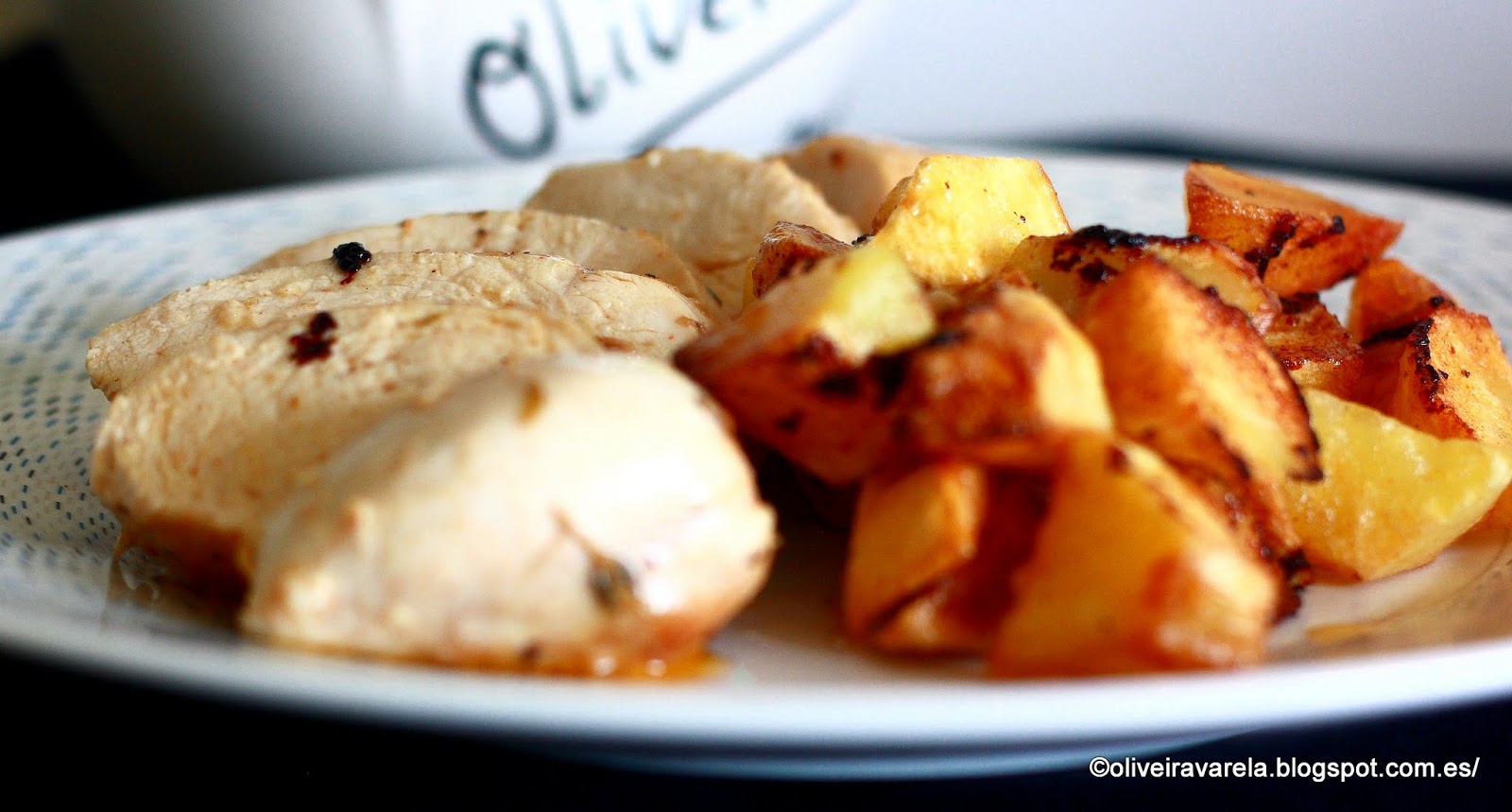 Pechuga de pollo a las hierbas con patatas