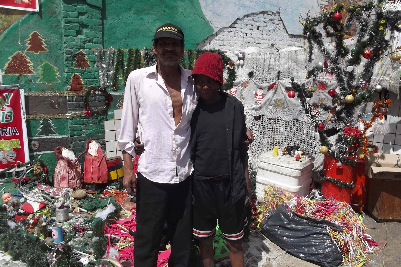 Mike's Bogota Blog: 'Tis the Season for Homeless Nativity Scenes