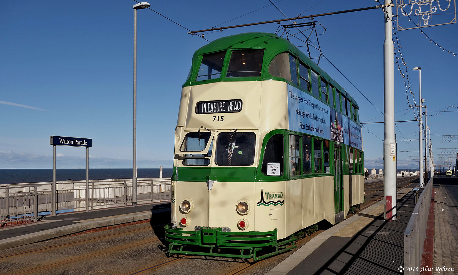 Blackpool Tram Blog: Balloons on Blue