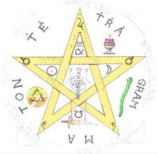 CRISTIANE TOLEDO: TETRAGRAMMATON