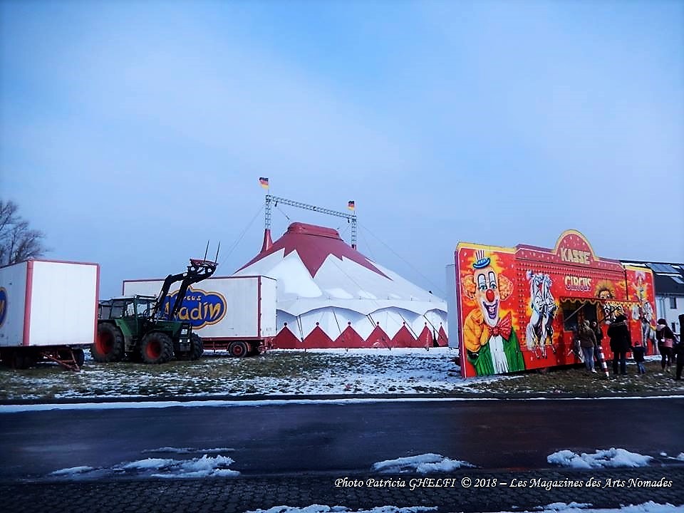 LES MAGAZINES DES ARTS NOMADES: Circus Aladin - ambiance