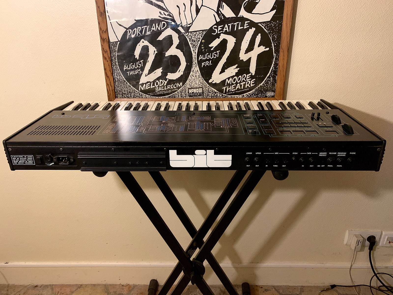 MATRIXSYNTH: Crumar Bit 99