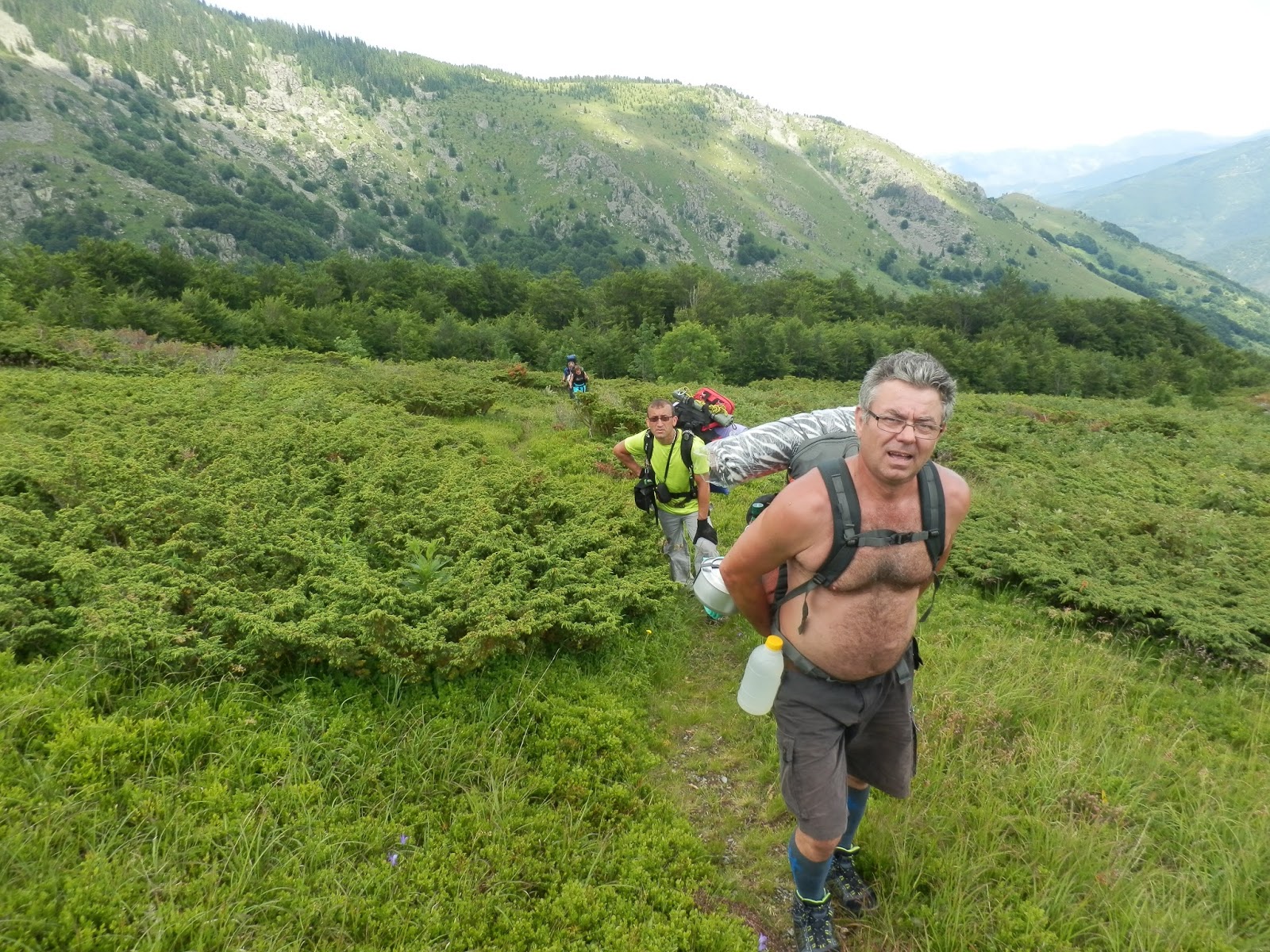 Mountain track peak Midjur to peak Kom