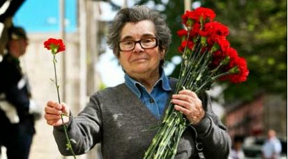 Ao pé da Raia: Celeste Caeiro: A flor que deu o nome à Revolução