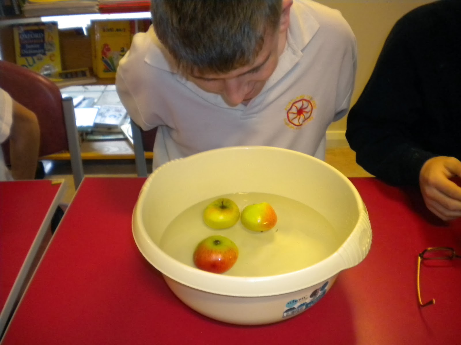 Portland Challenge Days: S3 Apple bobbing