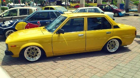 Modifikasi Mobil Sedan Tua Ceper - Modifikasi.Me