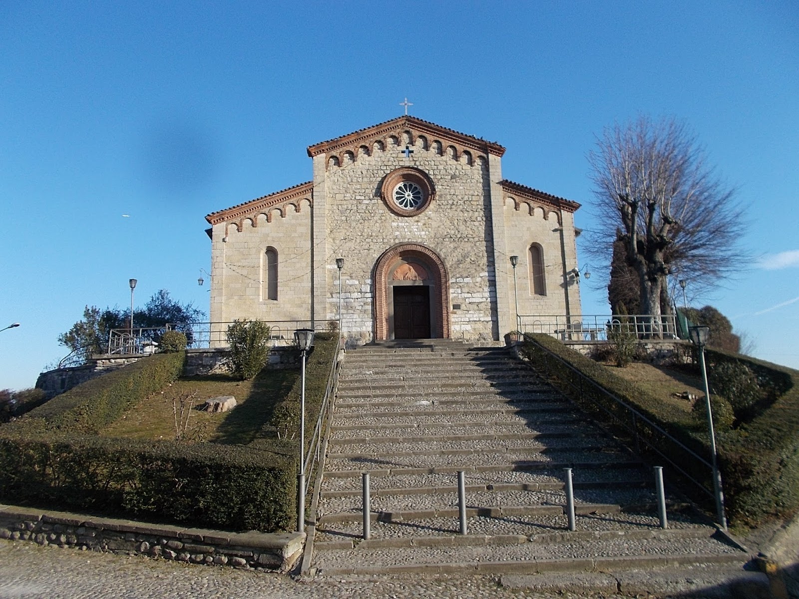 VIVENDO SALENDO: CARATTERISTICHE TECNICHE DELLA SALITA ALLA CHIESA DI ...
