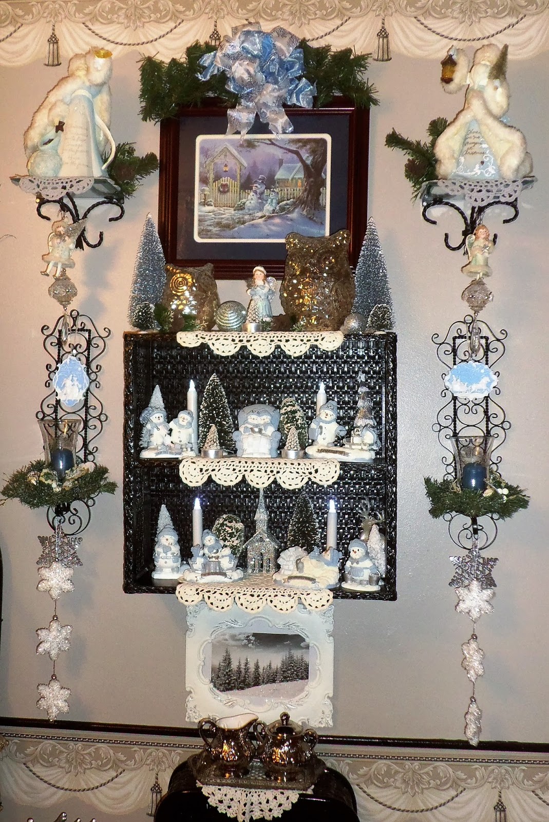 A DEBBIE-DABBLE CHRISTMAS: A Winter Wonderland in the Powder Room ...