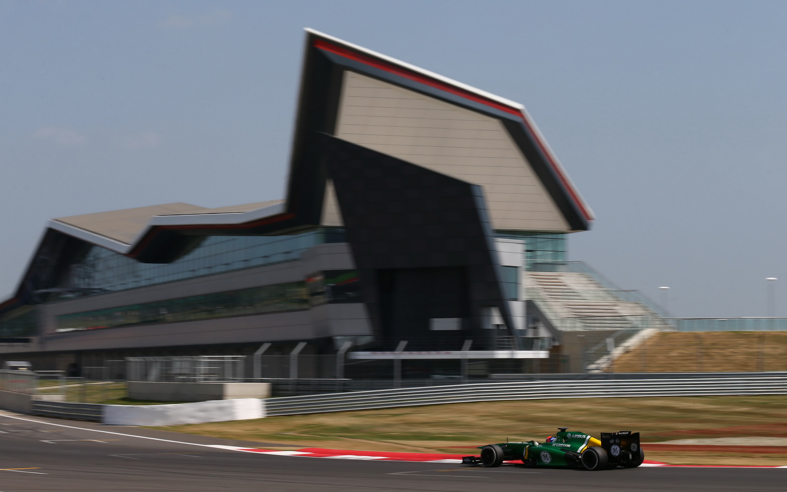 2013 SILVERSTONE TEST: DAY 1 IN HIGH RESOLUTION IMAGES - FORMULA 1