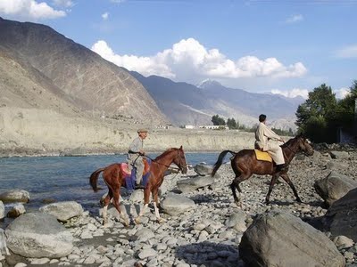 FAMOUS PLACES TRAVEL: GILGIT AND BALTISTAN HISTORY