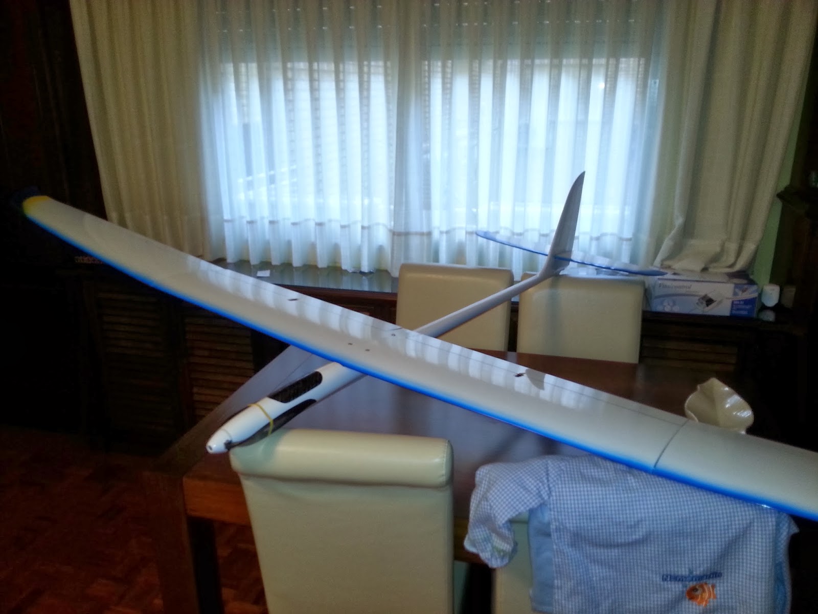 Veleros RC: Graphite 2 (FVK-Vladimir Models) - Un todo fibra pata negra (3)