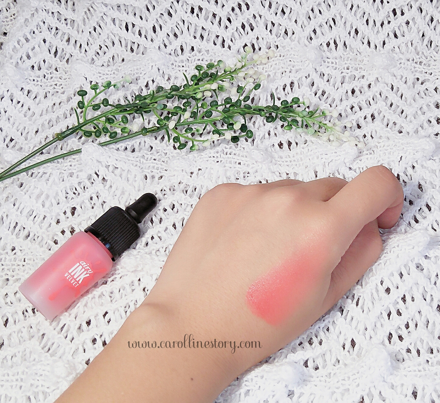 REVIEW] PERIPERA AIRY INK VELVET 02 PRETTY ORANGE PINK - Carolline's ...